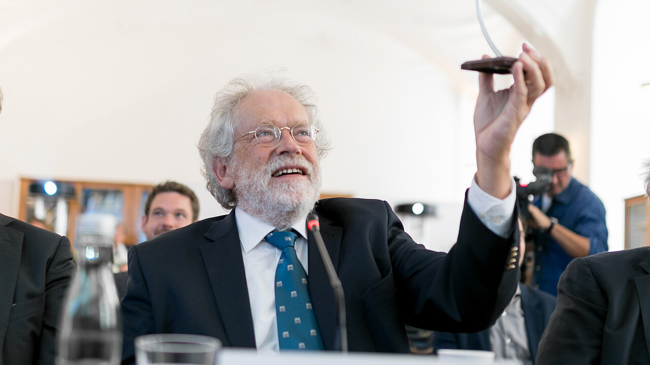 Anton Zeilinger: Nobel Prize Winner in Physics